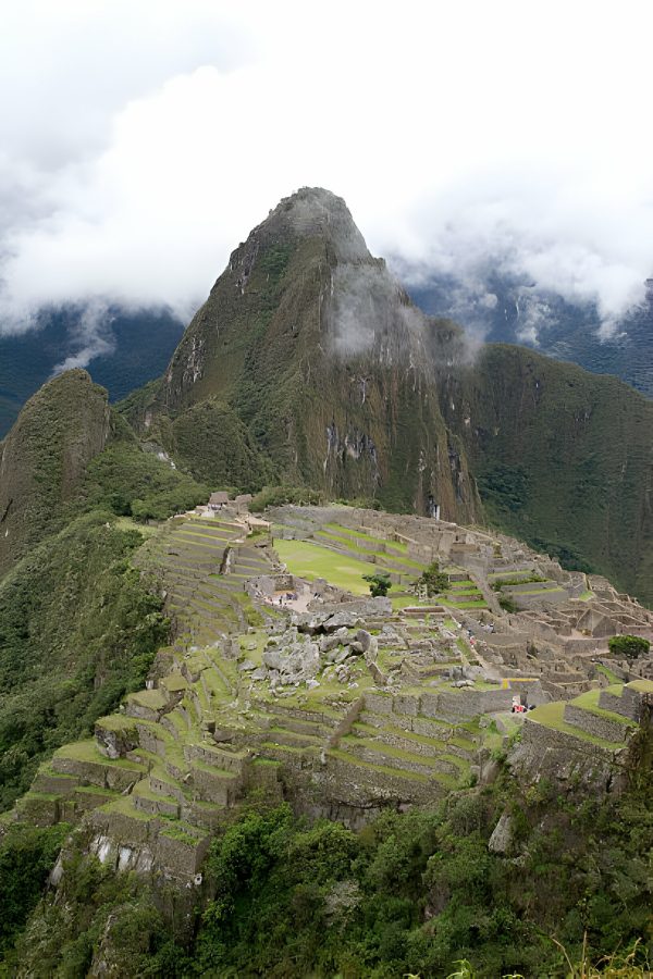 Unveiling the Mysteries of Machu Picchu's Pyramids - Peruways